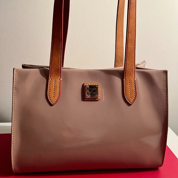 Dooney & Bourke | Bags | Dooney Bourke Patent Leather Tan Purse | Poshmark